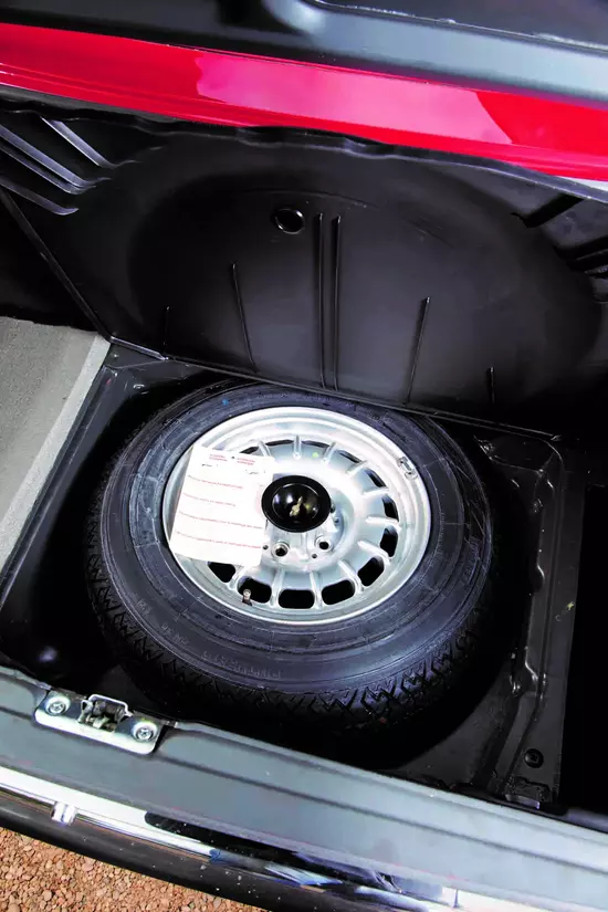 Mercedes 280 Tyres - Classic Tyres